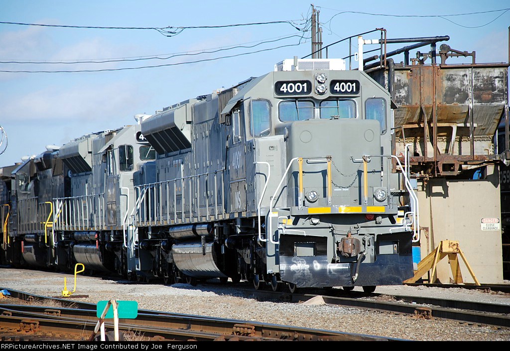 NS 4001 heading for paint at Juniata
